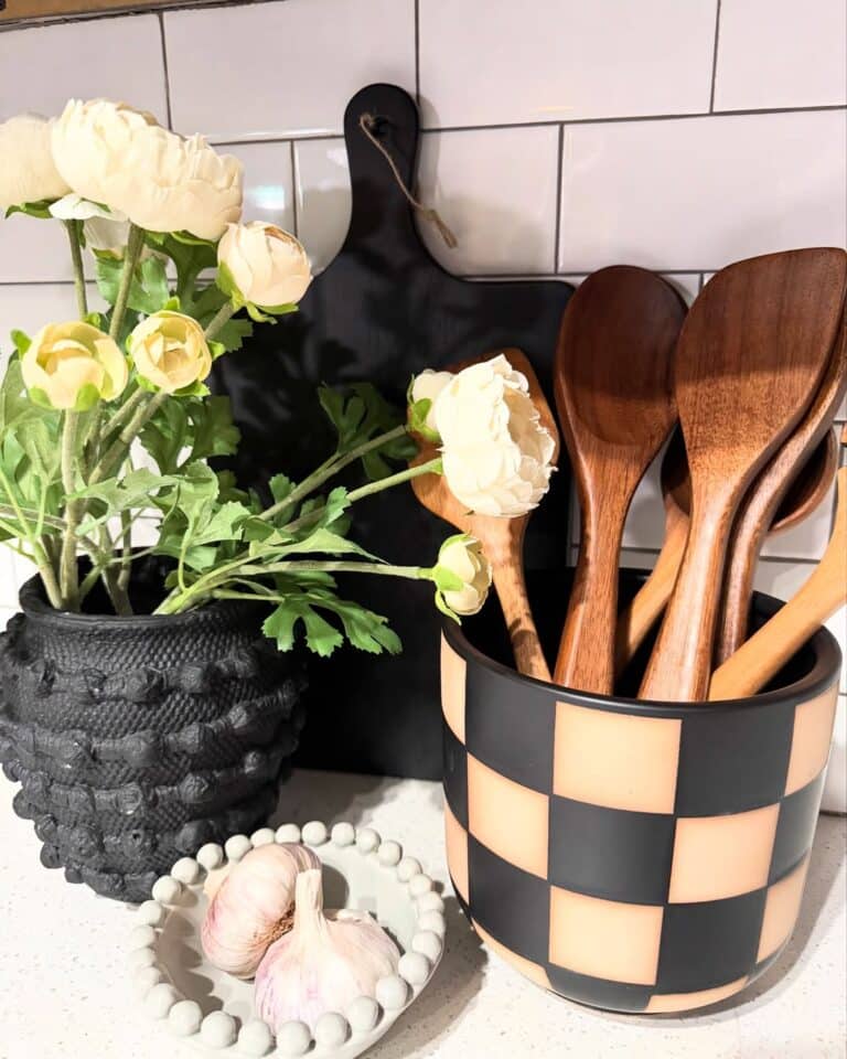 20 Trendy Kitchen Counter Decor Ideas for a Pinterest-Worthy Space ...