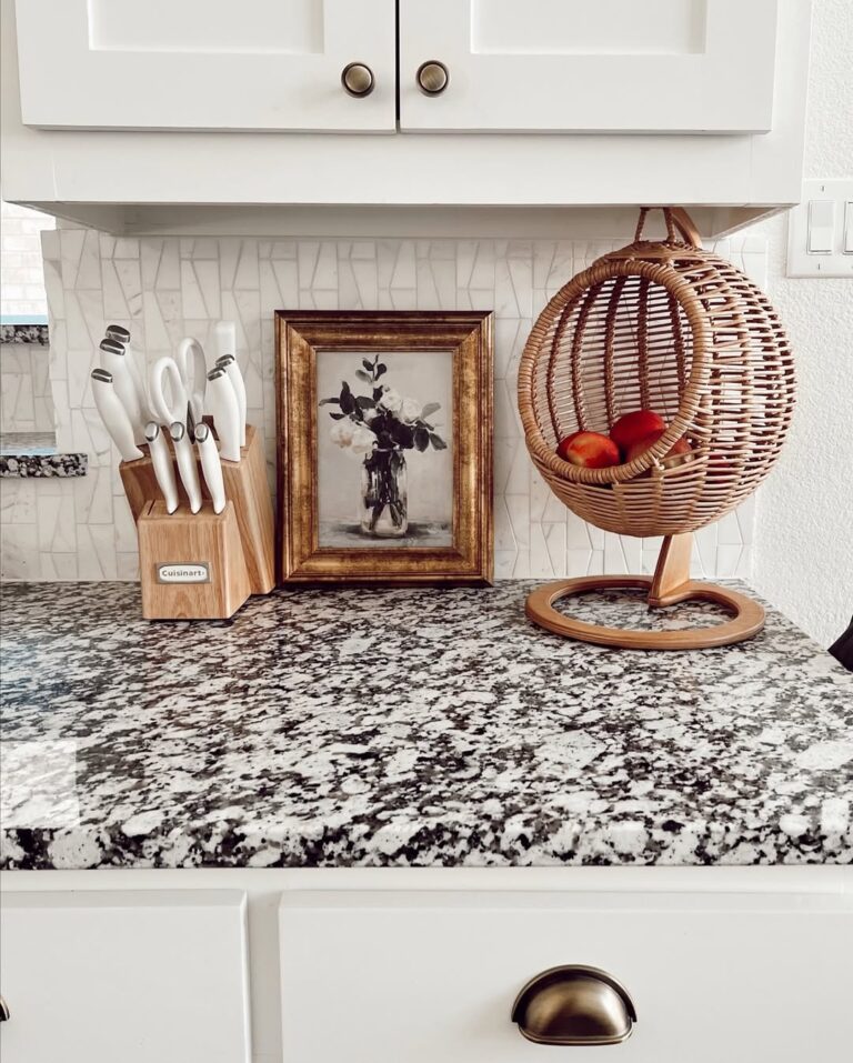 20 Trendy Kitchen Counter Decor Ideas for a Pinterest-Worthy Space ...