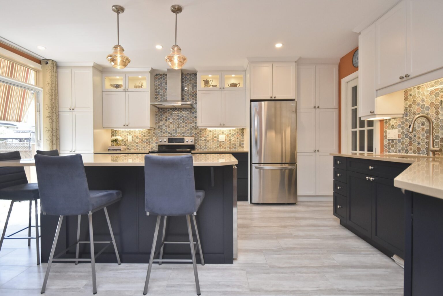 18 Very Catchy Kitchen Theme Ideas to Match Your Personality - Lux Life ...