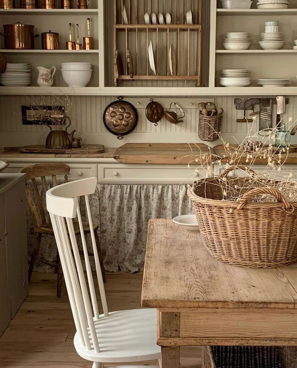 18 Very Catchy Kitchen Theme Ideas to Match Your Personality - Lux Life ...