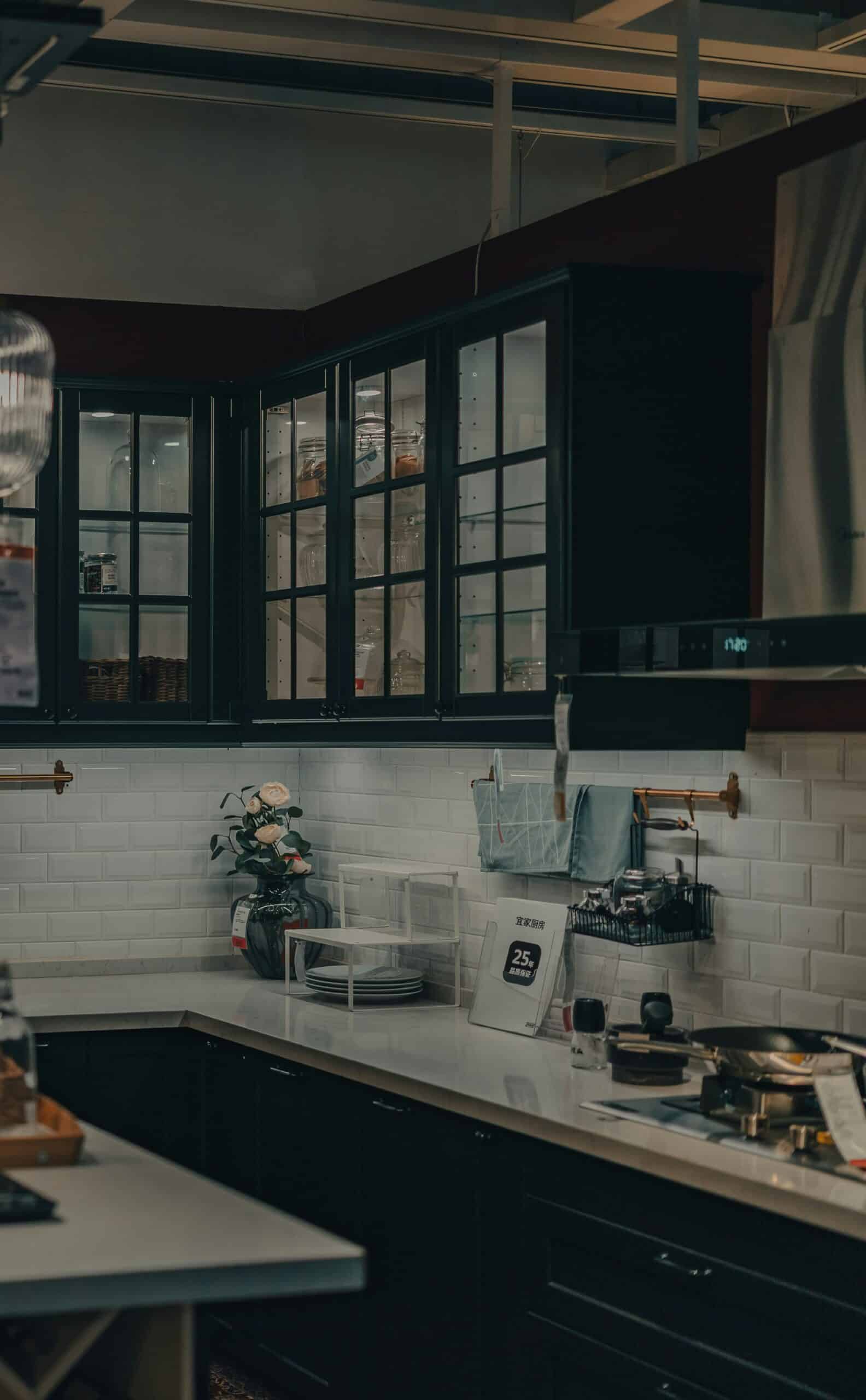 13 Sneaky Signs Your Kitchen is Begging for a Major Declutter - Lux ...
