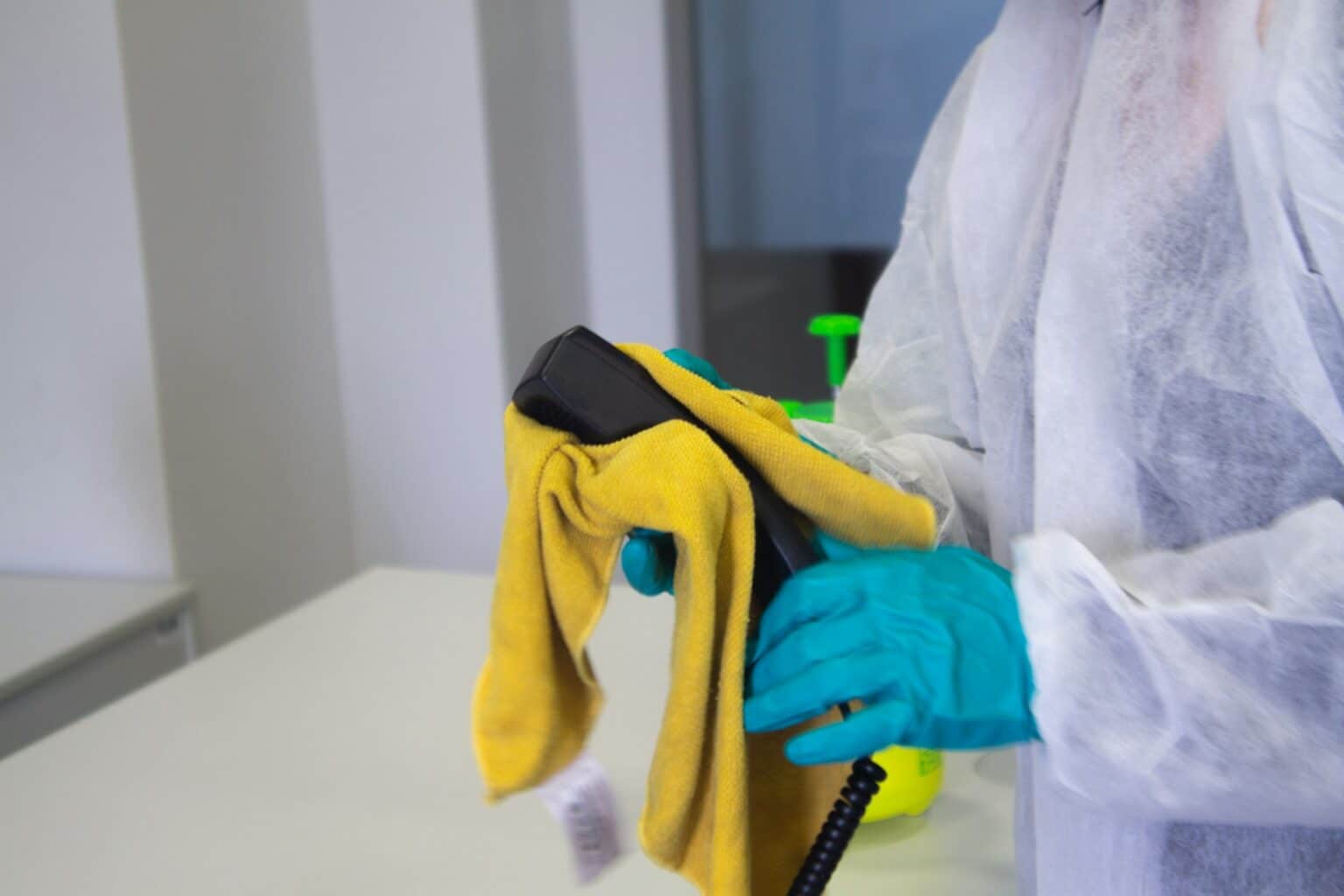 25+ Effective Cleaning Hacks You Won’t See All Over the Internet - Lux ...
