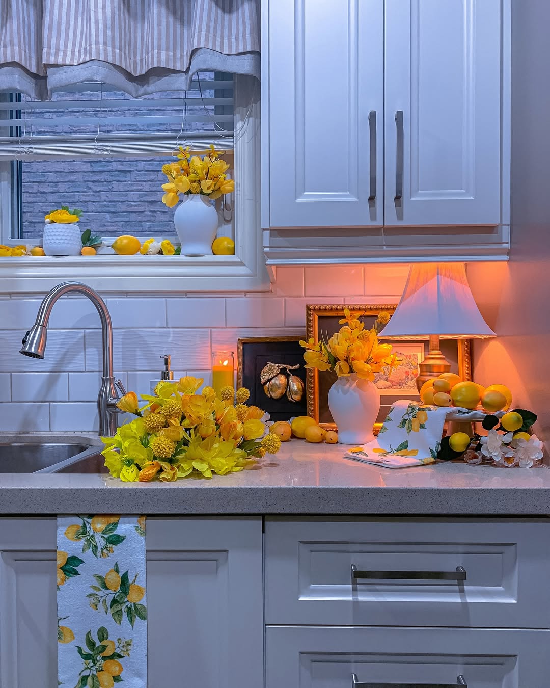 20 Over-the-Sink Kitchen Window Decor Ideas That Will Steal Your Heart ...